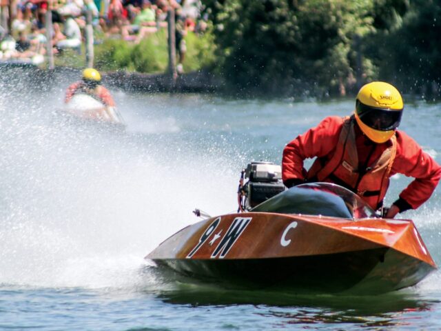 From Classic To Modern: A Look At The Design Of Runabout Racing Boats ...