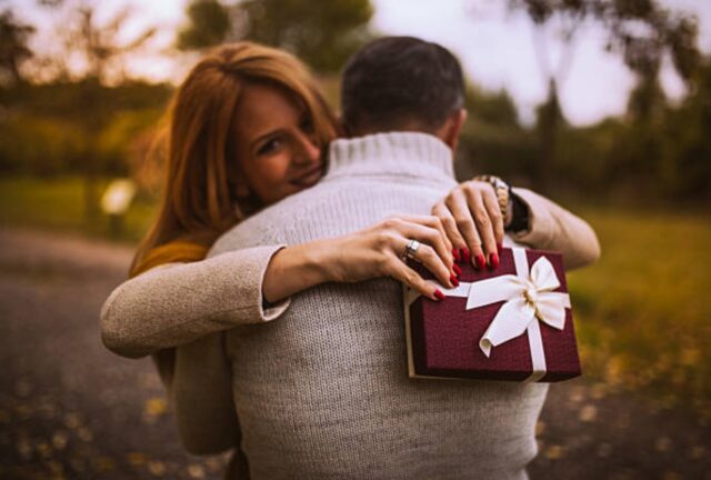 The Art of Gifting Jewelry: Tips for the Perfect Present - The Mode Mag